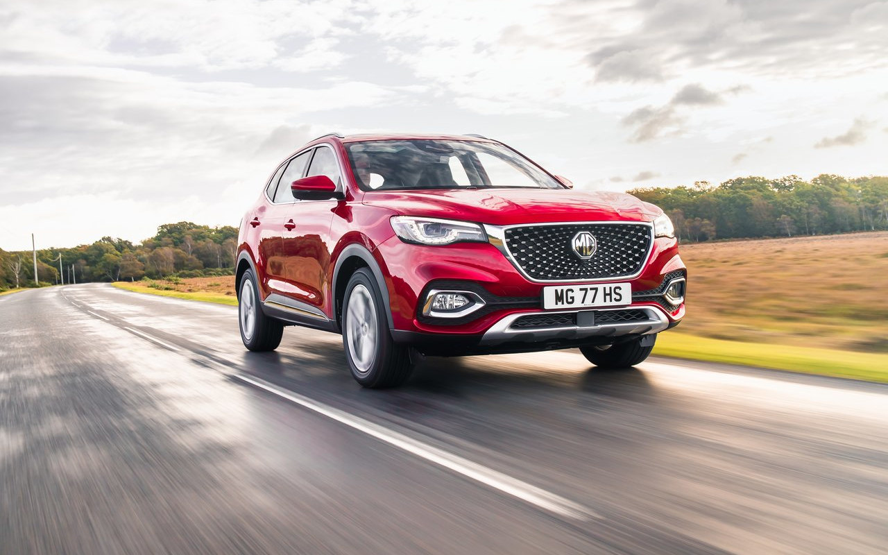 Comparison MG HS Excite 2020 Vs MG ZS EV 2020 SUV Drive Comparison MG HS Excite 2020 Vs MG ZS EV 2020 SUV Drive
